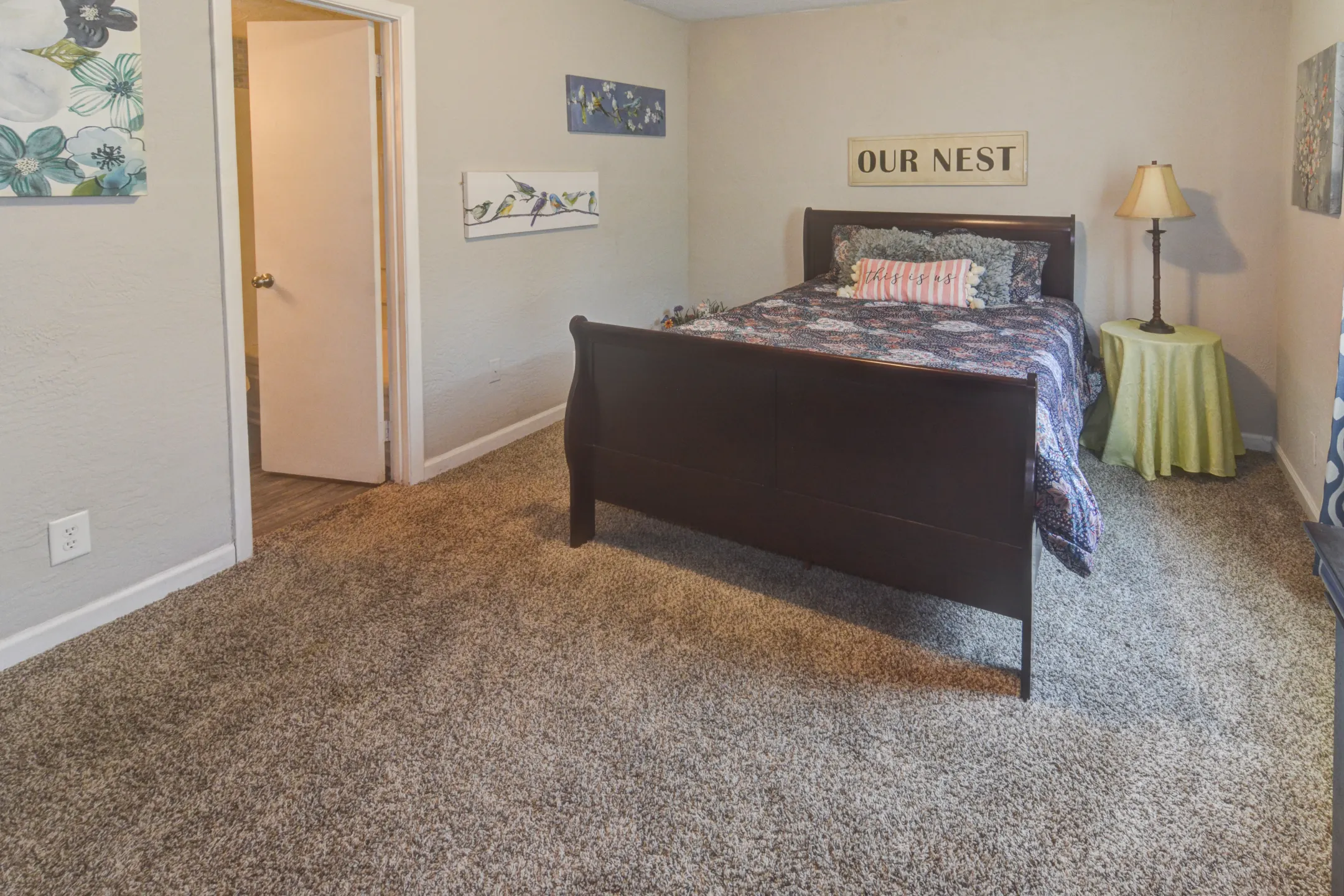 The Onyx at 3211 Apartments